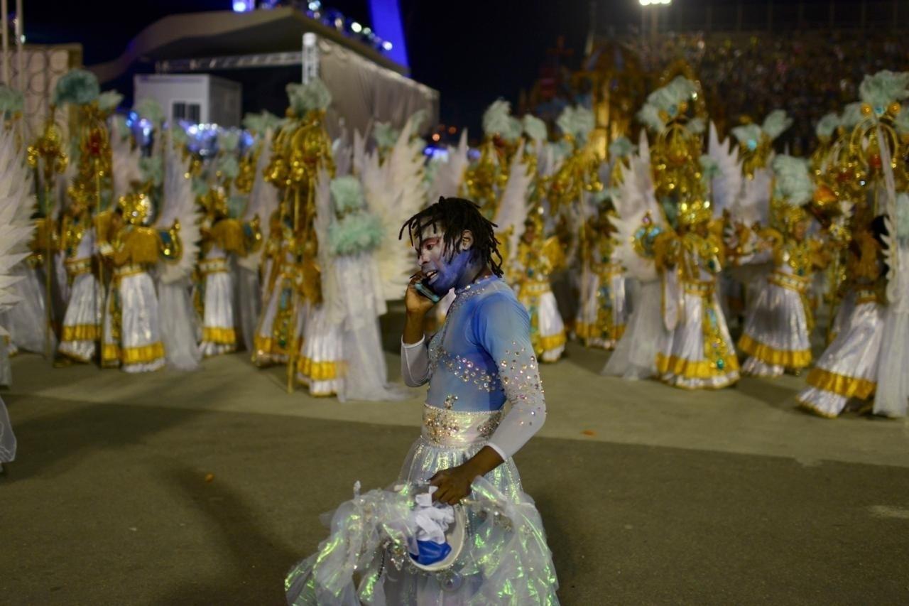 Veja os bastidores do segundo dia de desfile do Carnaval do Rio 2019 - Rio de Janeiro - Carnaval ...