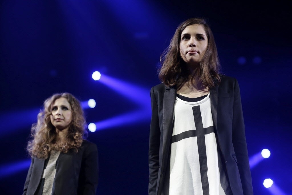 Duas Ex Detentas Dizem Que Ainda Fazem Parte Do Pussy Riot 10 02 2014