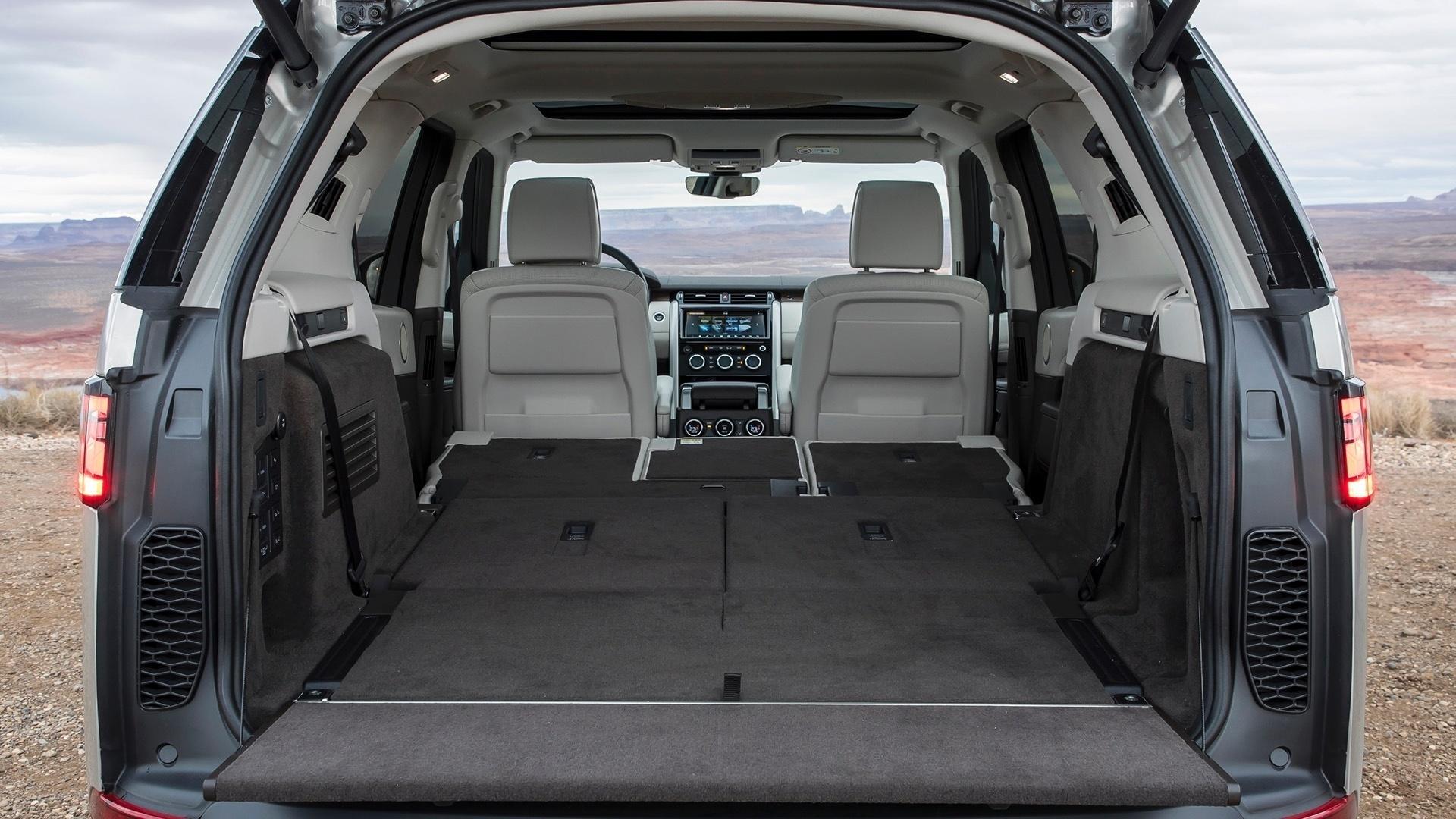 Land Rover Discovery 4 Sleeping