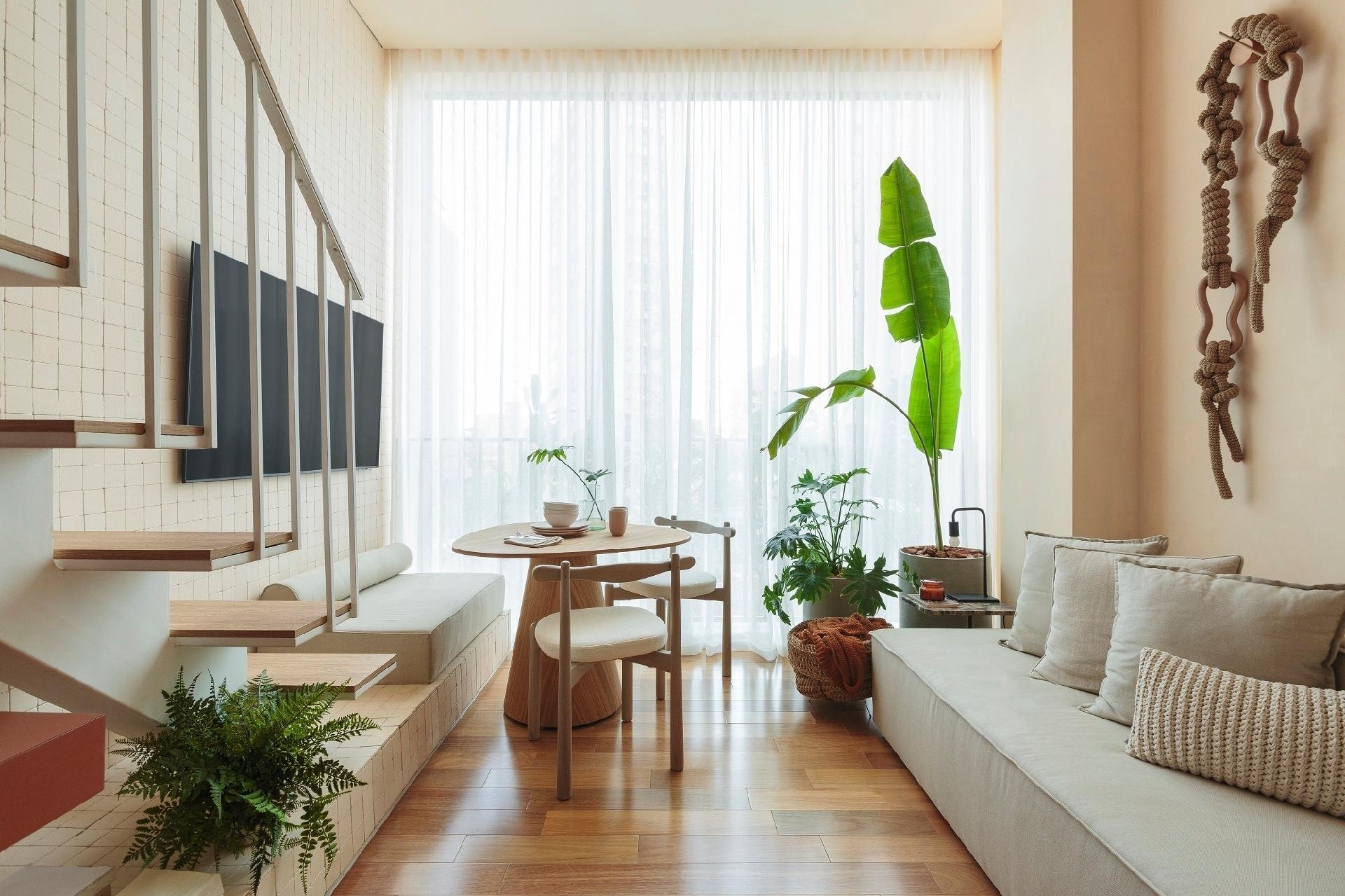 Fotos: Home office em apê pequeno: imóvel de 24 m² surpreende com ideias compactas - 02/08/2023 ...