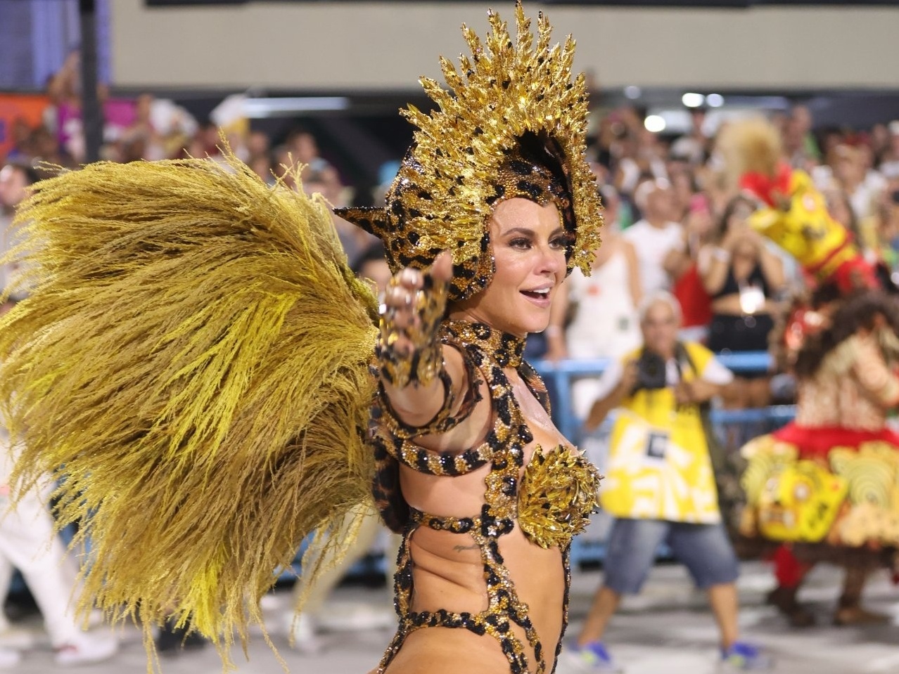 Carnaval Carioca 2024 Rainha Carnaval 2024: Veja Looks Das Rainhas De
