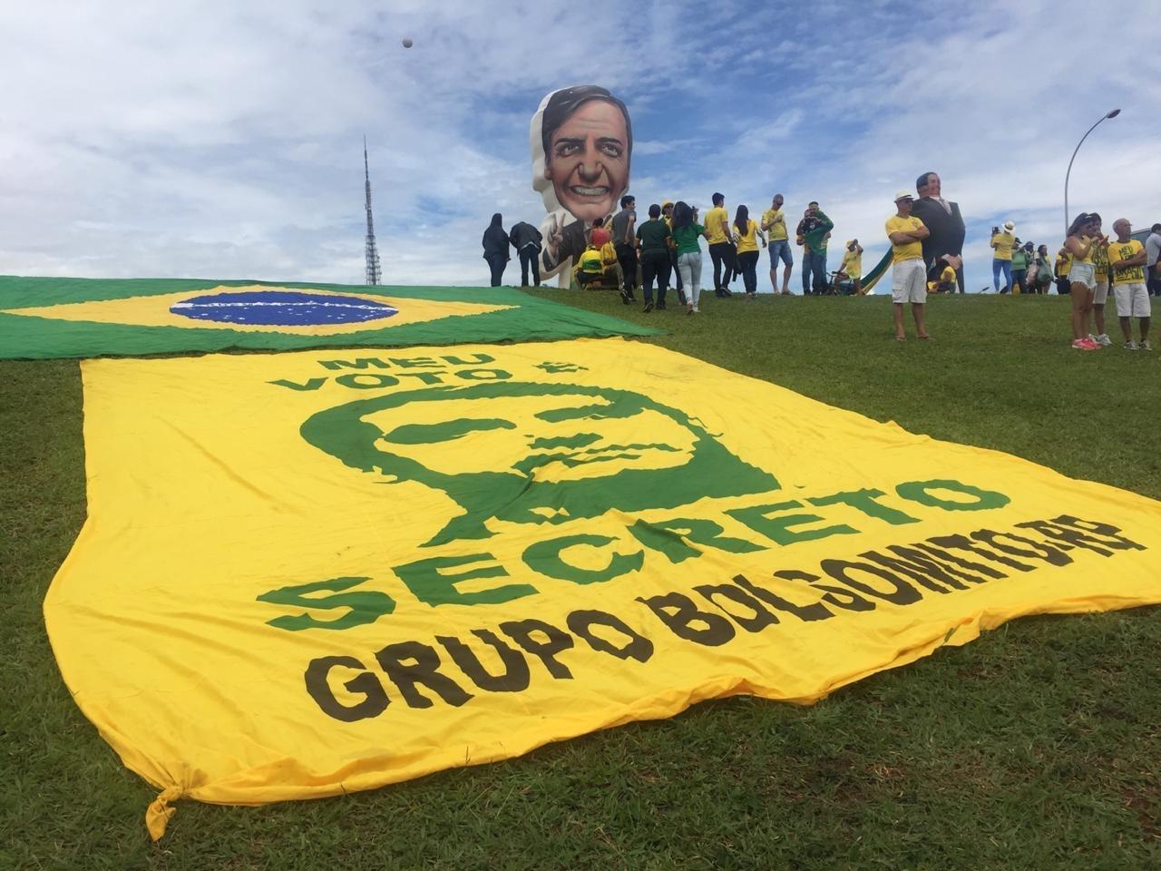 Bolsonaro toma posse como presidente da República UOL Notícias