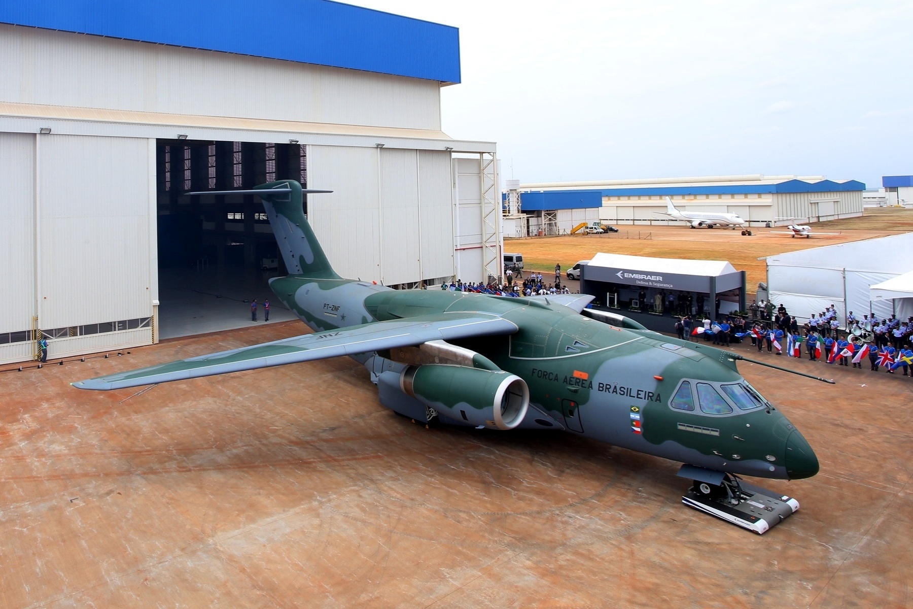 Fotos Conheça aviões fabricados pela Embraer 20 04 2012 UOL Economia