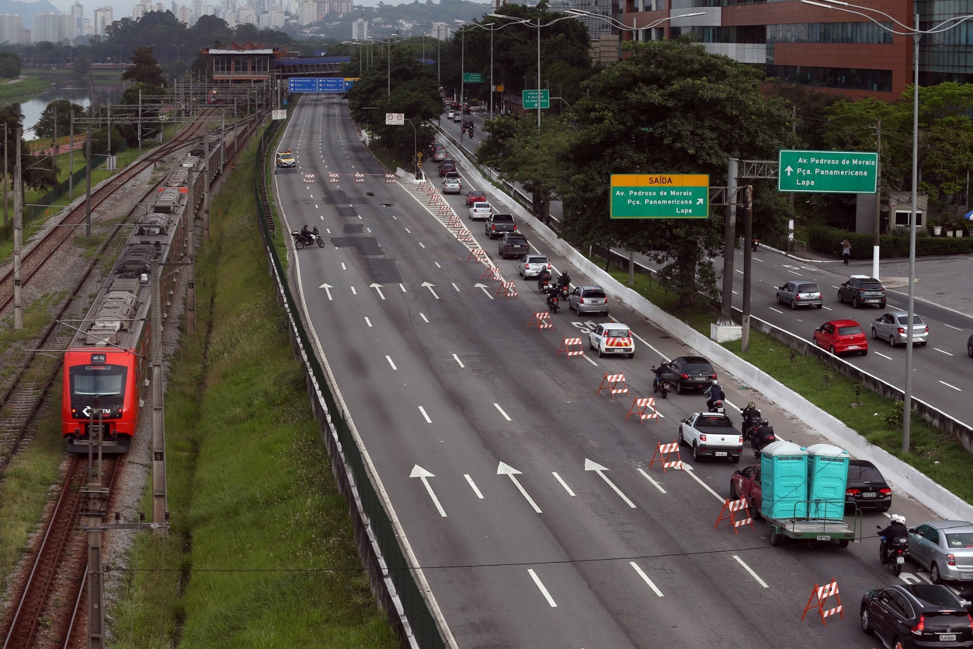 Sp Viaduto Cede E Bloqueia Pista Expressa Da Marginal Pinheiros 15