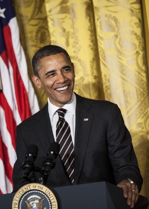 Obama adota slogan "Eu não sou Mitt Romney" em sua campanha para a ...