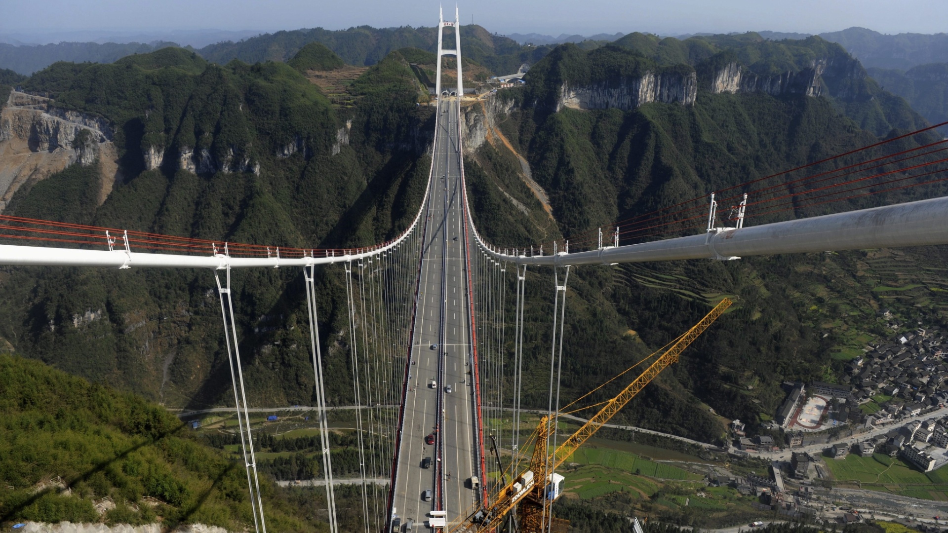 Fotos: Ponte suspensa é aberta para veículos na China - 04/04/2012 ...