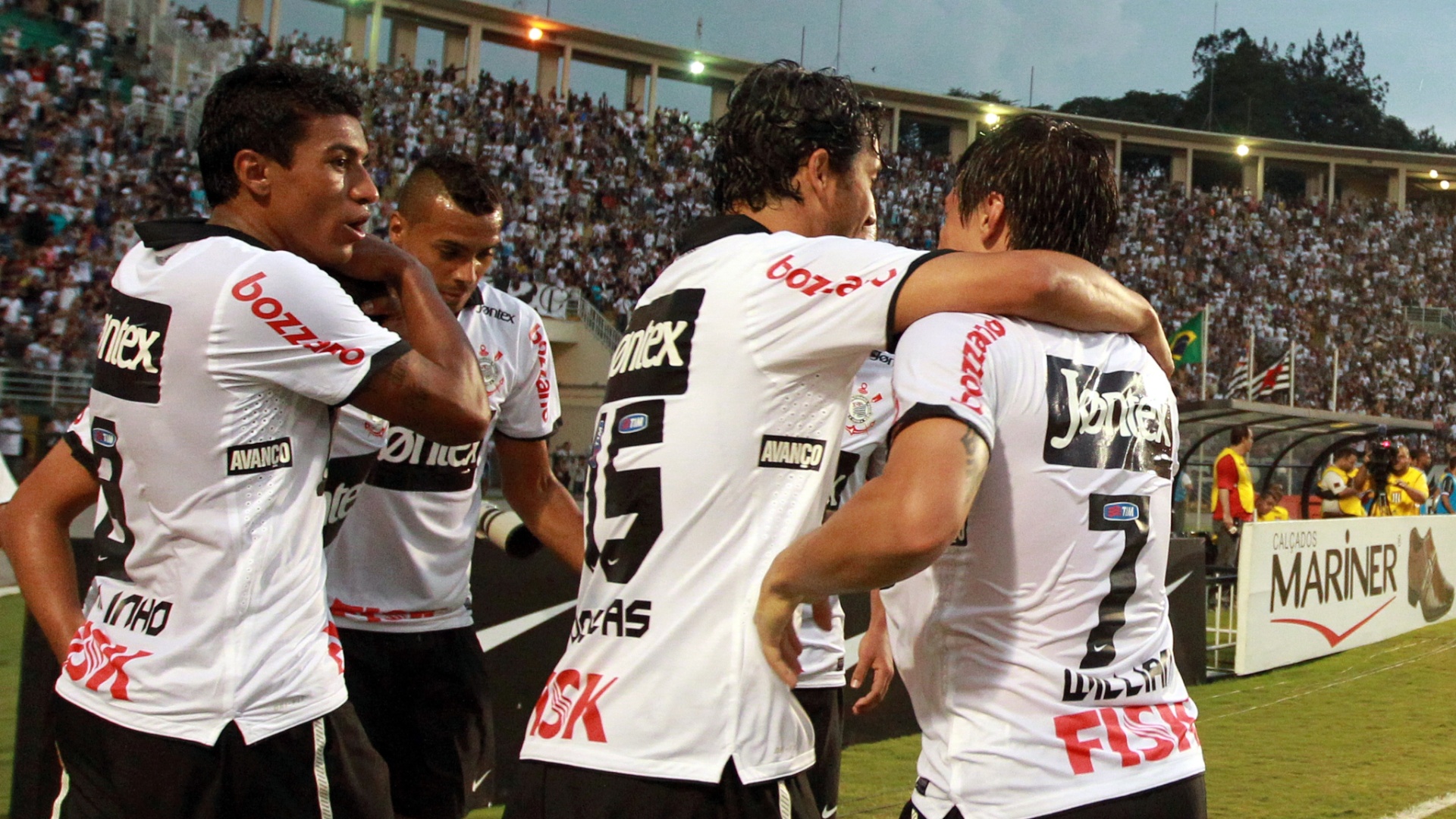 Fotos: Veja imagens dos jogos de domingo da 18ª rodada do Campeonato ...