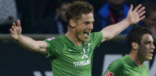 Fotos: Futebol internacional nesta terça-feira - 10/04/2012 - UOL Esporte