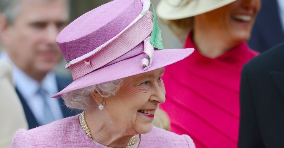 Fotos: Rainha Elizabeth 2ª completa 60 anos no trono - 23/05/2012 - UOL ...
