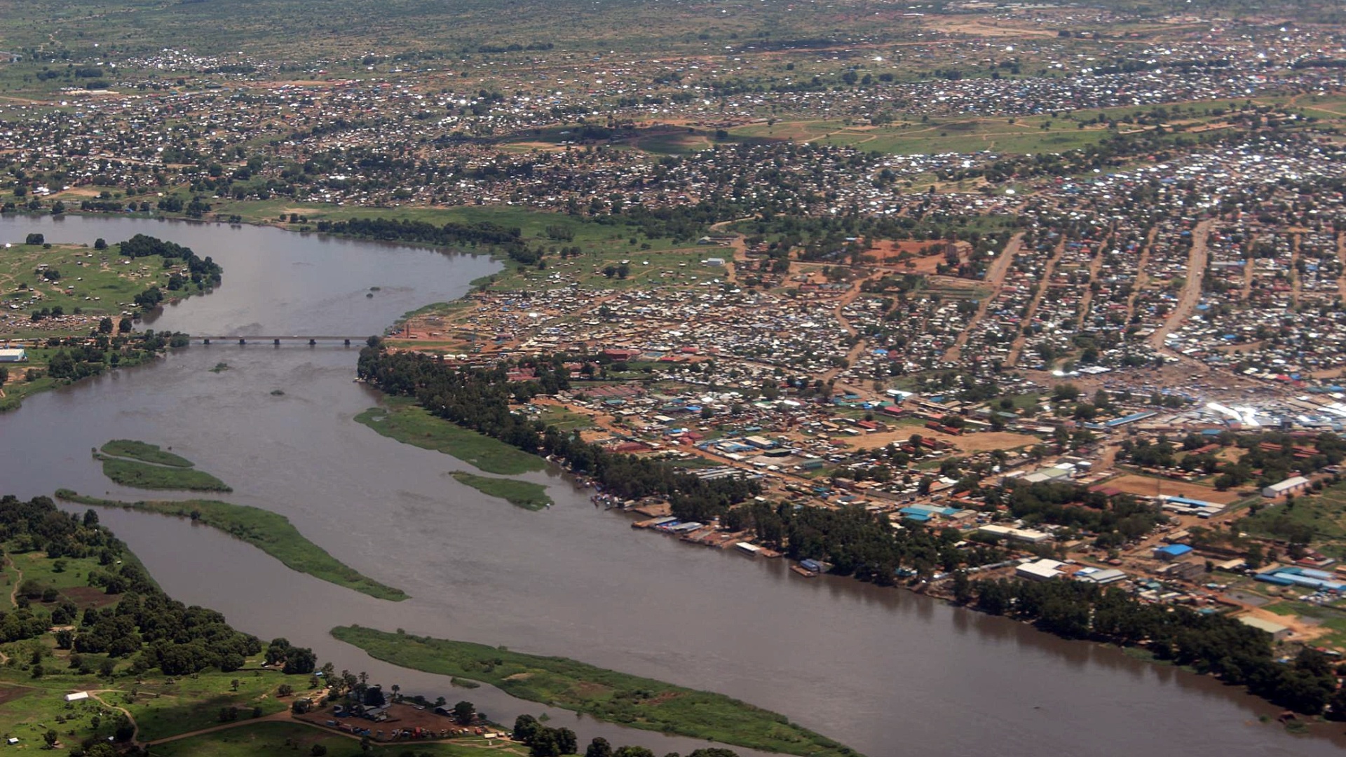 Fotos: Crise entre Sudão e Sudão do Sul - 24/04/2012 - UOL Notícias
