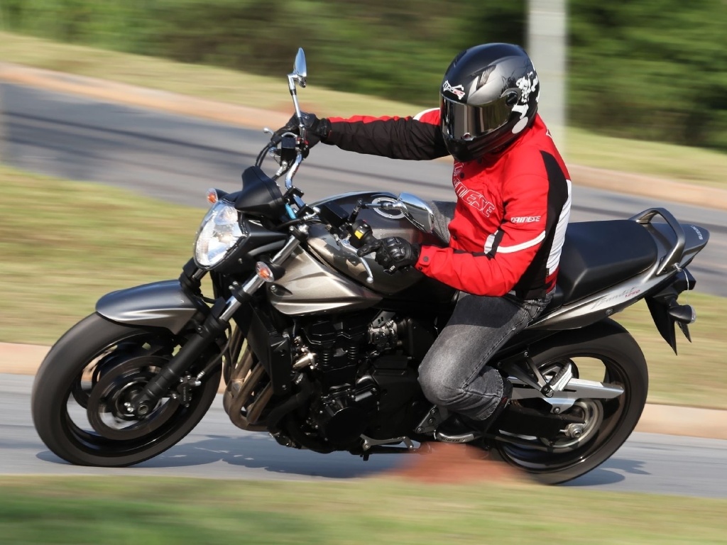 Fotos: Bandit 1250 - 15/06/2012 - UOL Carros