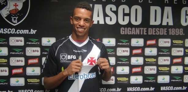 Vasco faz terceira aposta e acerta com lateral William Matheus até o ...
