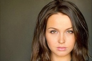 Atriz de "True Blood" dubla Lara Croft em novo "Tomb Raider" - 26/06 ...