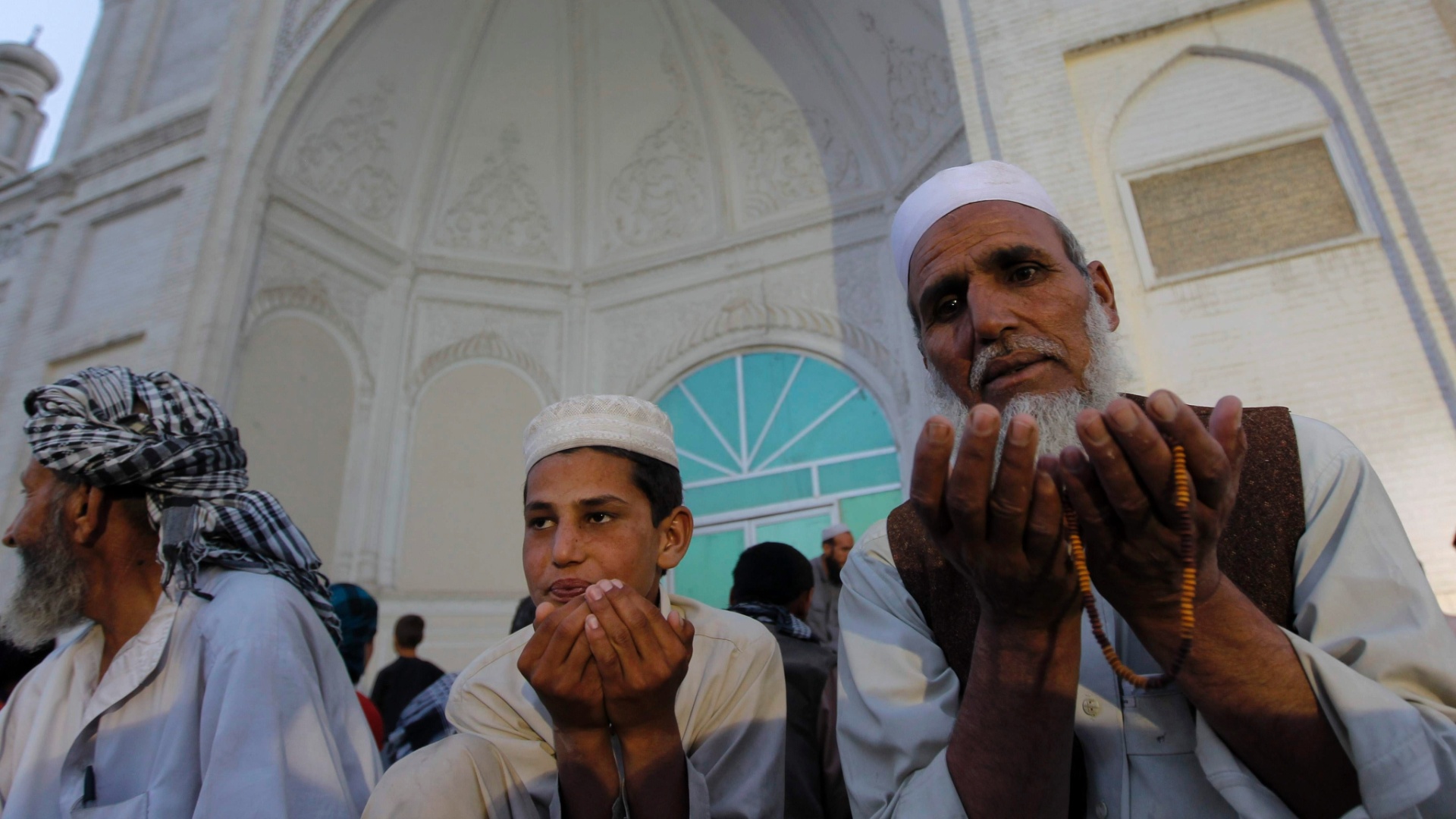 Fotos: Muçulmanos celebram o Ramadã - 20/07/2012 - UOL Notícias