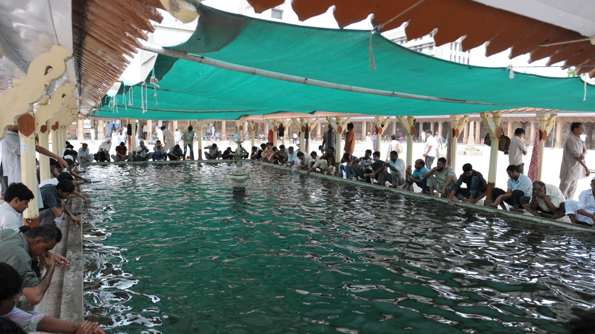 Fotos: Muçulmanos celebram o Ramadã - 20/07/2012 - UOL Notícias