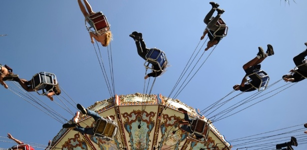 Fotos: Famílias aproveitam o último dia de atividades do Playcenter ...