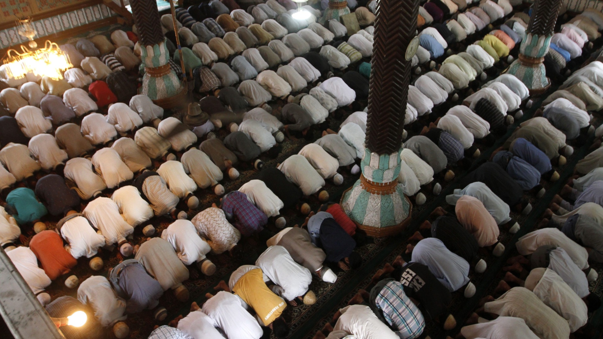 Fotos: Muçulmanos celebram o Ramadã - 20/07/2012 - UOL Notícias