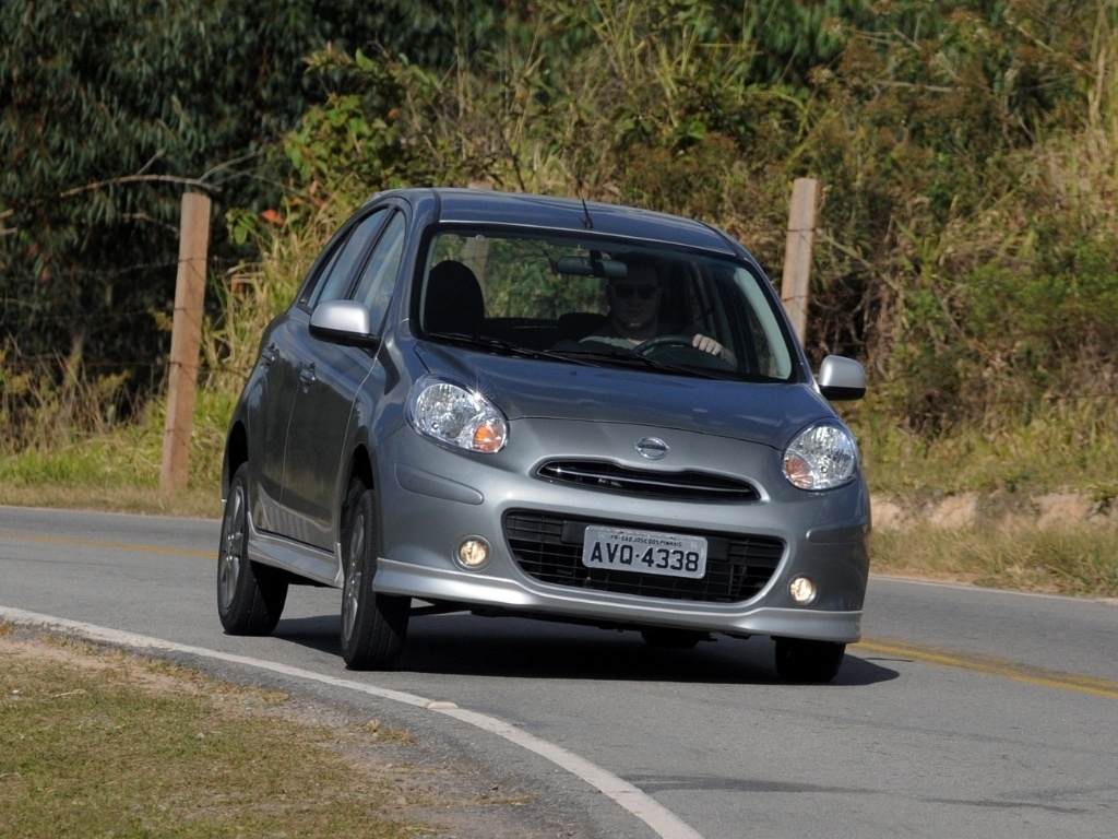 Nissan March SR tem pacote completo e preço justo; assista - 08/02/2013 ...