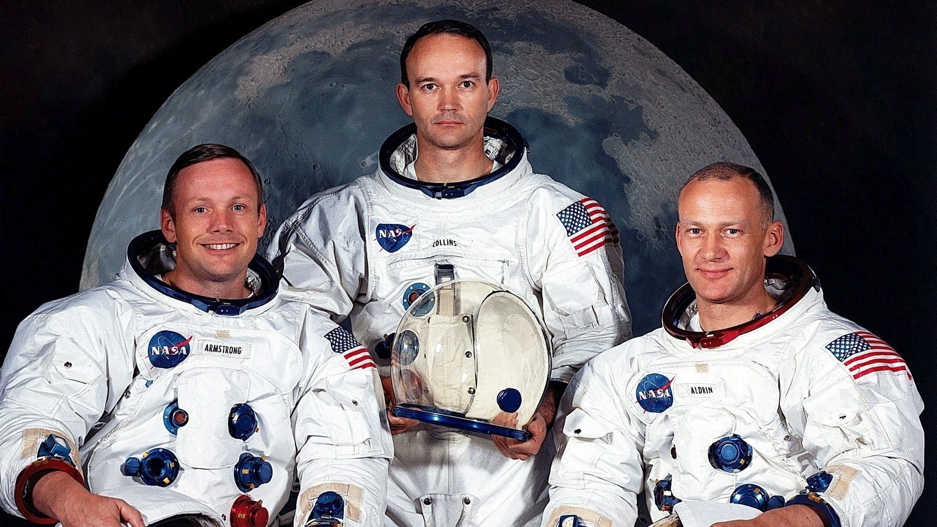 Neil Armstrong, primeiro homem a pisar na Lua, morre aos 82 anos nos ...