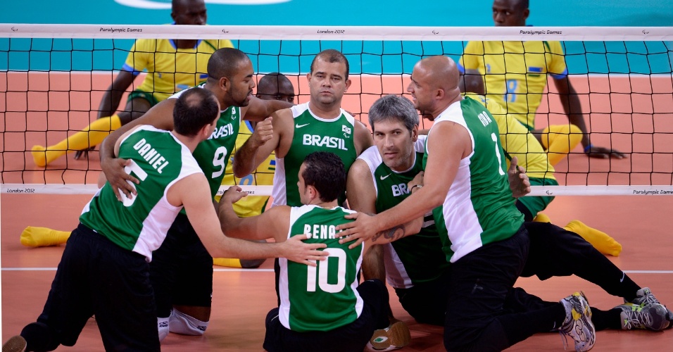 Vôlei sentado vence e salva dia dos esportes coletivos do Brasil em ...