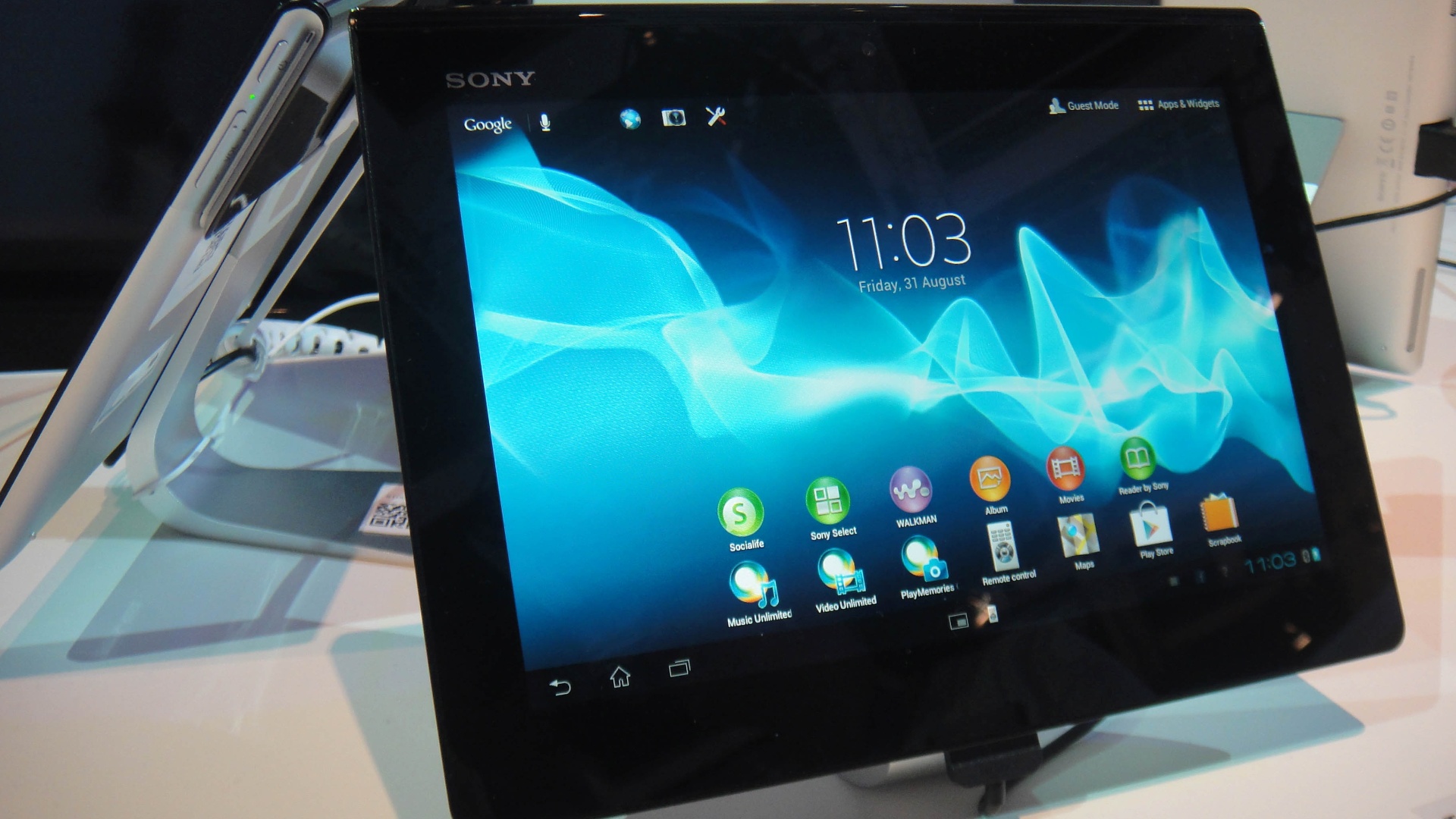 Fotos: À prova d'água, tablet Xperia Tablet S ganha fôlego com hardware ...
