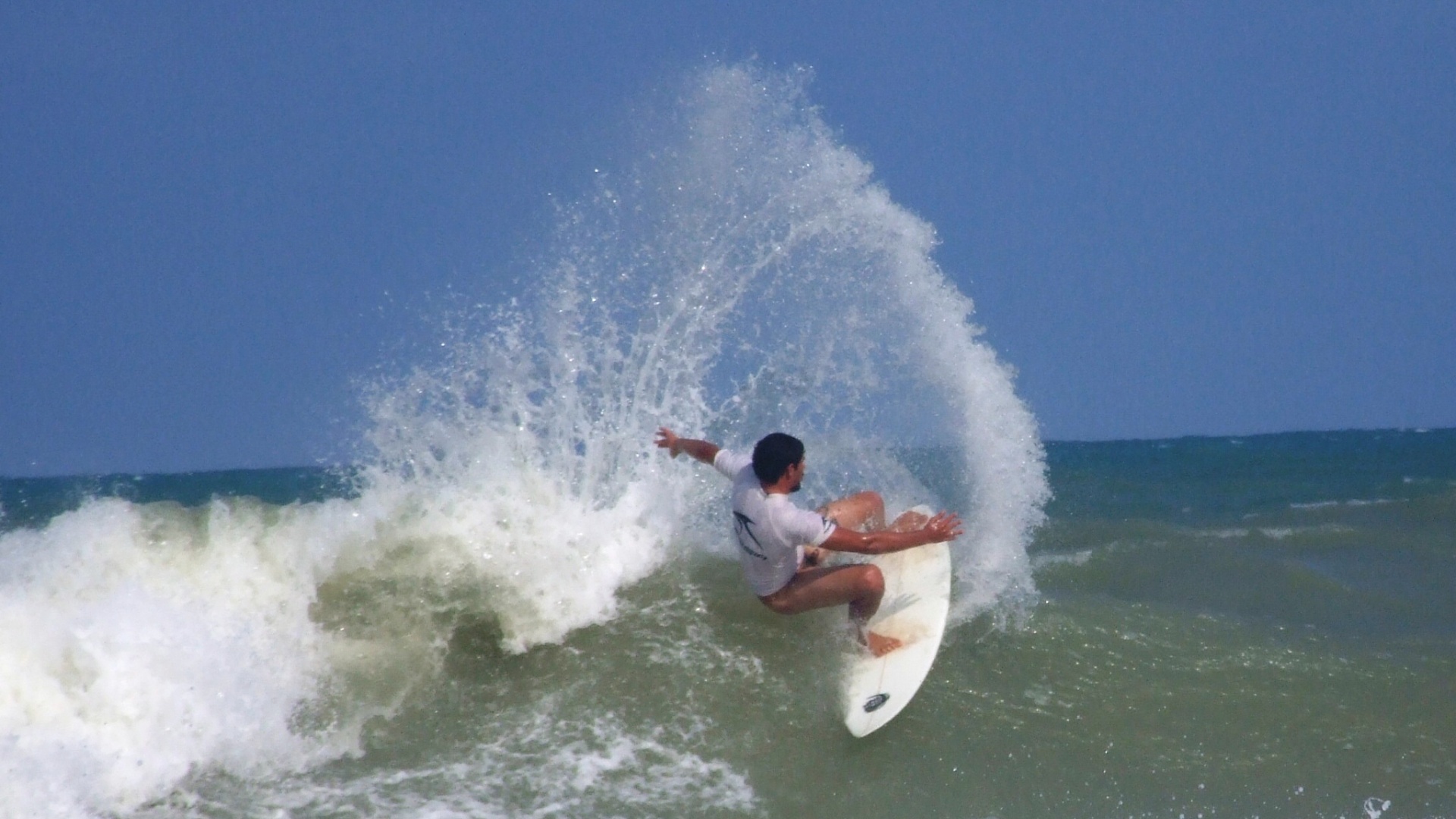Fotos: Tambaba Open de Surfe Naturista - 06/09/2012 - UOL Esporte