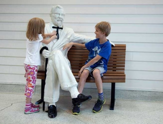 Museu do dono do KFC merece visita no Kentucky - 09/09/2012 - UOL Nossa