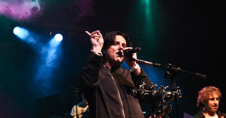 Fotos: Veja imagens dos shows do Marillion no Brasil - 12/10/2012 - UOL ...