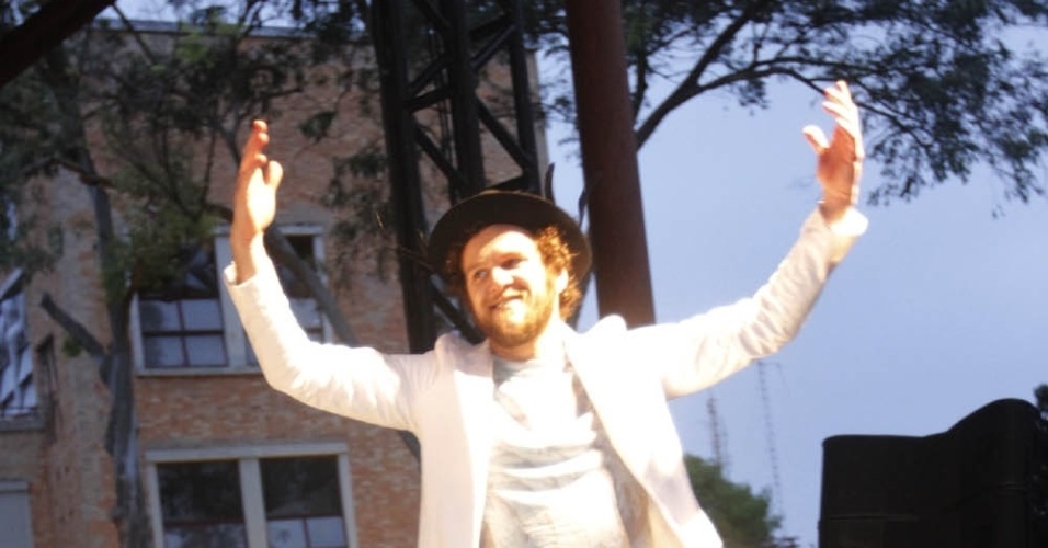 Fotos: Veja fotos do cantor Otto em show na Praça Victor Civita em São ...
