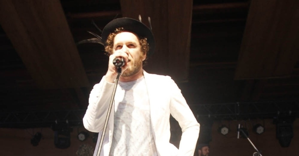 Fotos: Veja fotos do cantor Otto em show na Praça Victor Civita em São ...