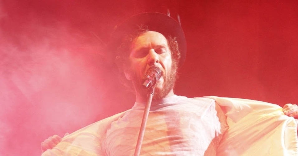Fotos: Veja fotos do cantor Otto em show na Praça Victor Civita em São ...