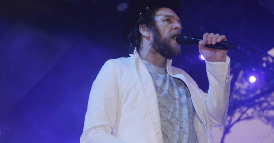 Fotos: Veja fotos do cantor Otto em show na Praça Victor Civita em São ...