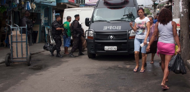 Bope nega toque de recolher na favela do Jacarezinho, no Rio - 19/10 ...