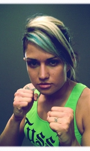 Lutadoras levam beleza ao MMA - Lutas - UOL Esporte