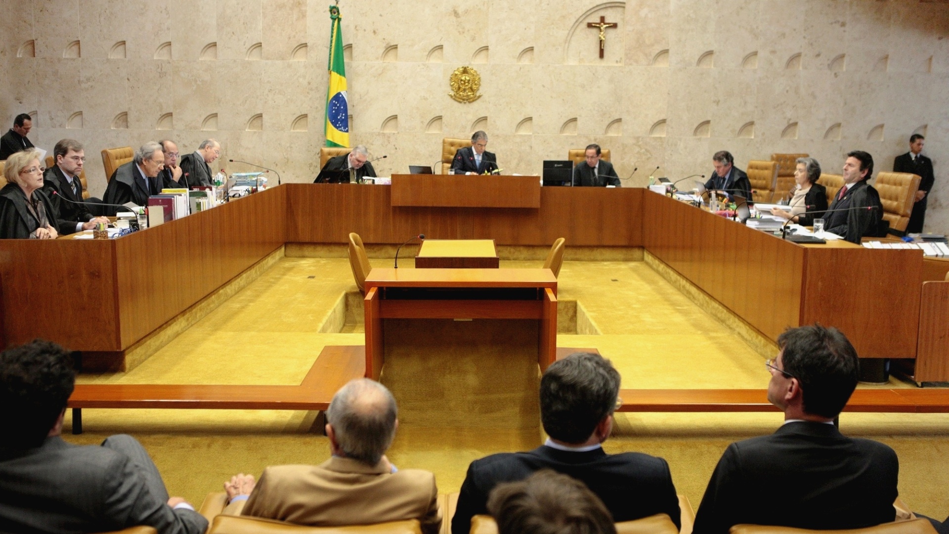 Fotos: Julgamento do Mensalão - parte 8 - 18/10/2012 - UOL Notícias