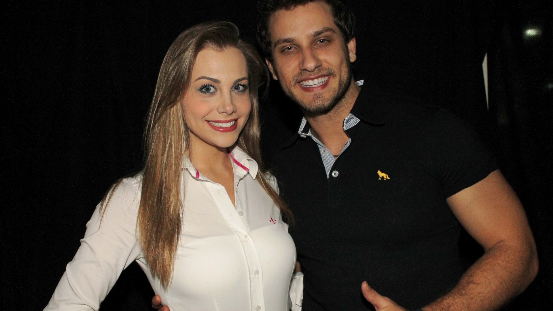 Fotos: Dupla sertaneja Hugo e Tiago se apresenta em casa noturna de São ...