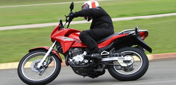 Fotos: NX 400i Falcon - 29/10/2012 - UOL Carros