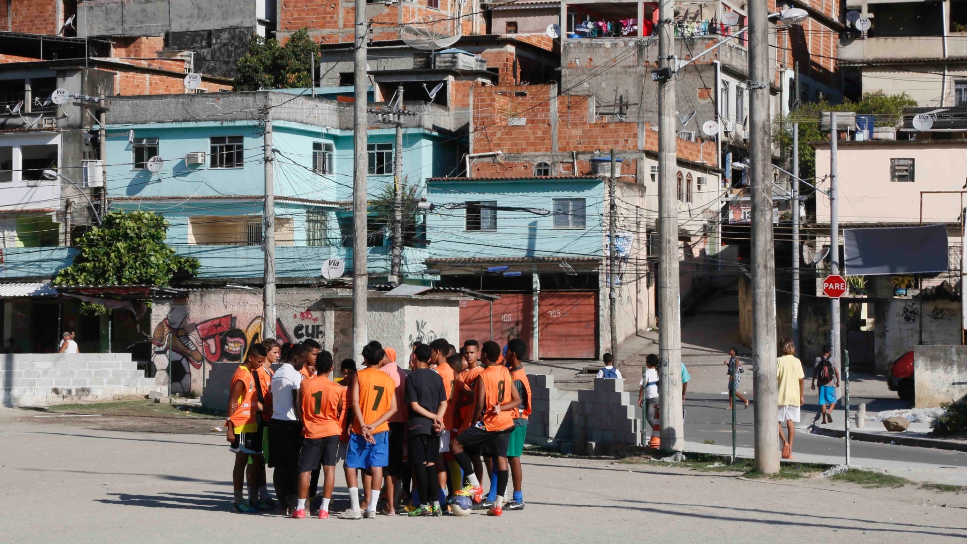 Fotos: Dois anos de ocupação no Complexo do Alemão, no Rio - 28/11/2012 ...