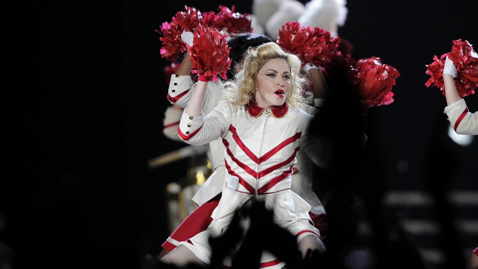 Fotos: Veja fotos do show de Madonna em São Paulo na turnê "MDNA" - 04 ...