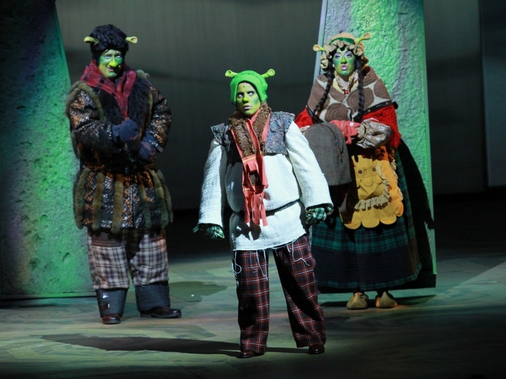 Ilusionismo fará Fiona voar na versão brasileira do musical "Shrek ...