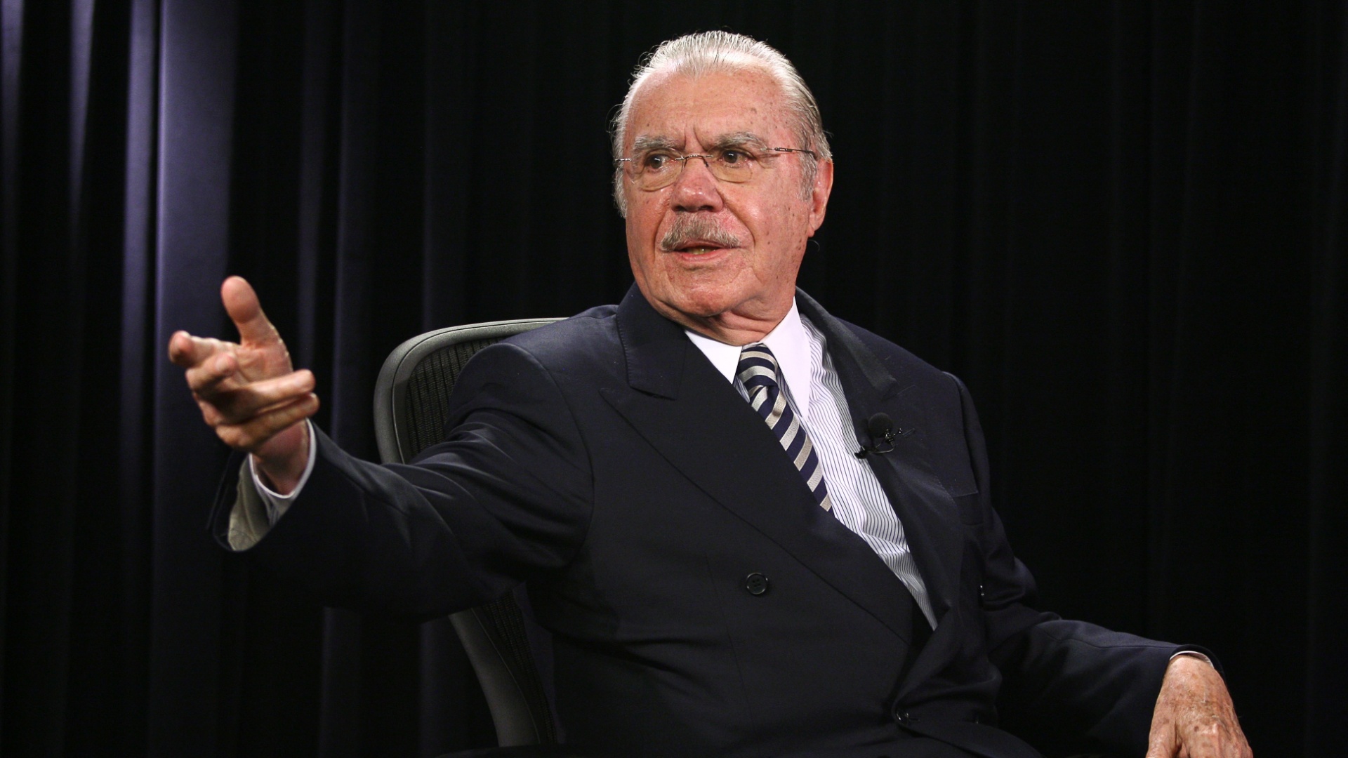 Fotos: José Sarney no Poder e Política - 31/12/2012 - UOL Notícias