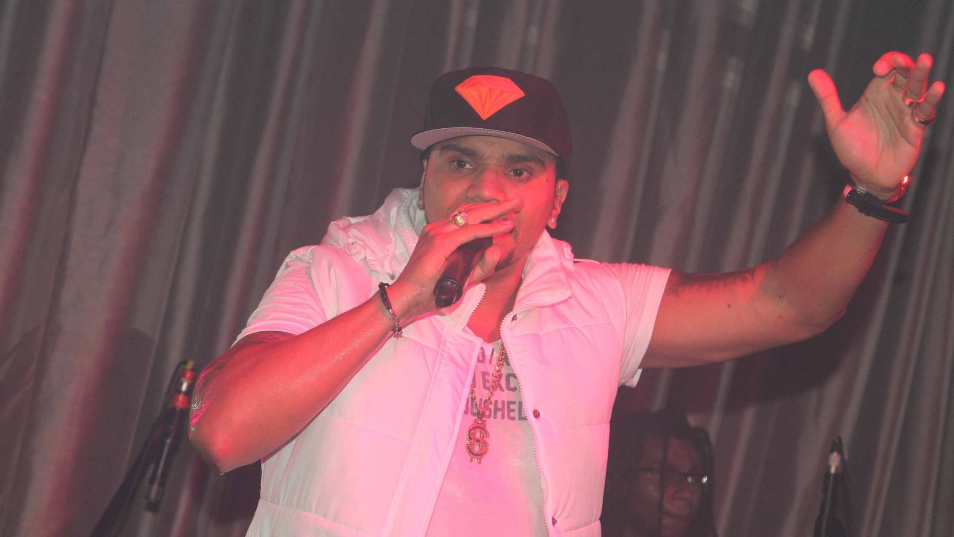 Fotos: Naldo faz show em casa noturna de São Paulo - 09/01/2013 - UOL ...