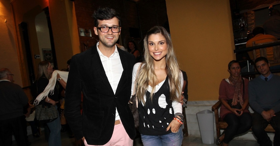 Veja famosos na estreia da peça "Pirou!?" - Fotos - UOL TV e Famosos