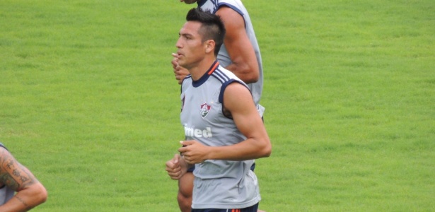 Contrato de Monzón é registrado no BID e lateral já pode estrear pelo ...