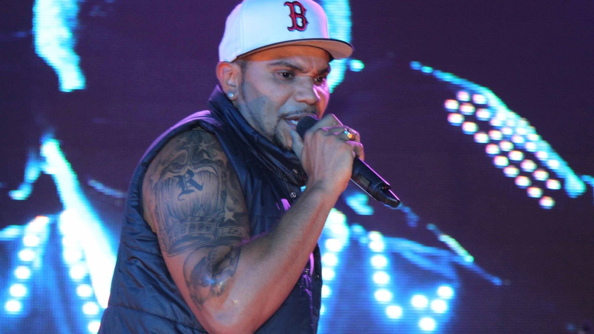 Fotos: Após show no "BBB13", Naldo se apresenta em São Paulo - 24/01 ...