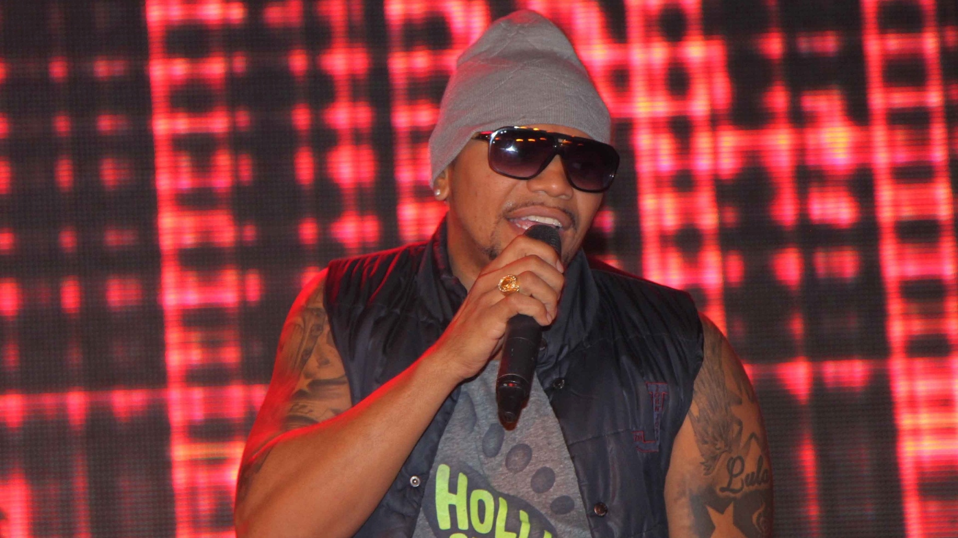 Fotos: Após show no "BBB13", Naldo se apresenta em São Paulo - 24/01 ...