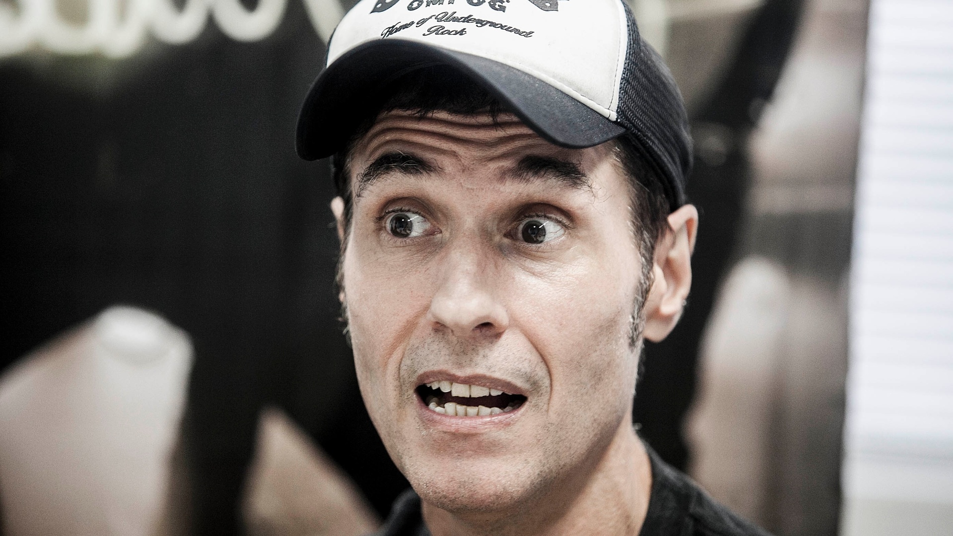 Fotos: Dinho Ouro Preto chega aos 49 anos - 26/04/2013 - UOL Entretenimento