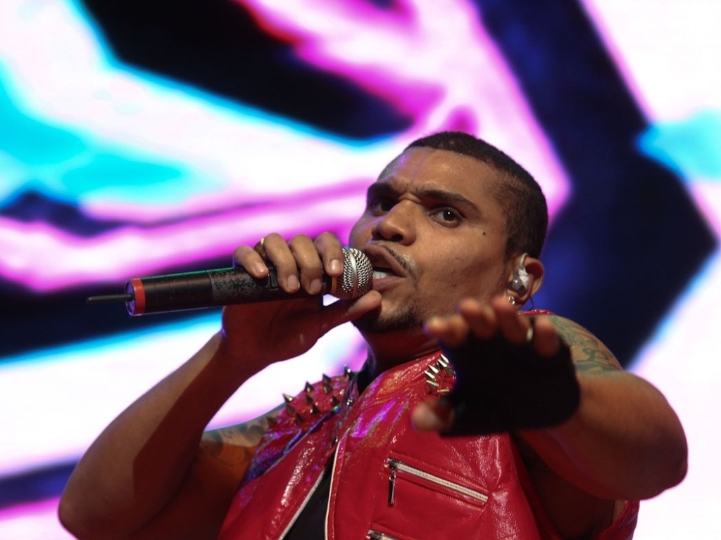 Fotos: Naldo apresenta a turnê "Na Veia Tour" no Credicard Hall, em São ...