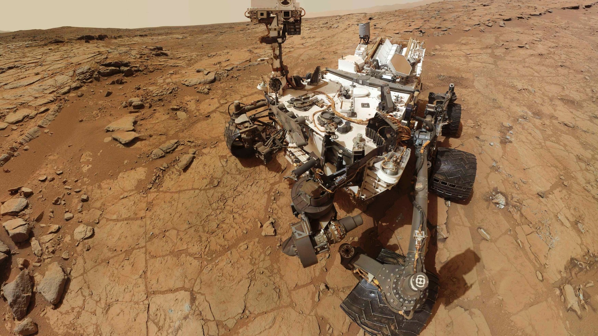 Fotos: Veja imagens do jipe-robô Curiosity em Marte - 06/08/2012 - UOL ...