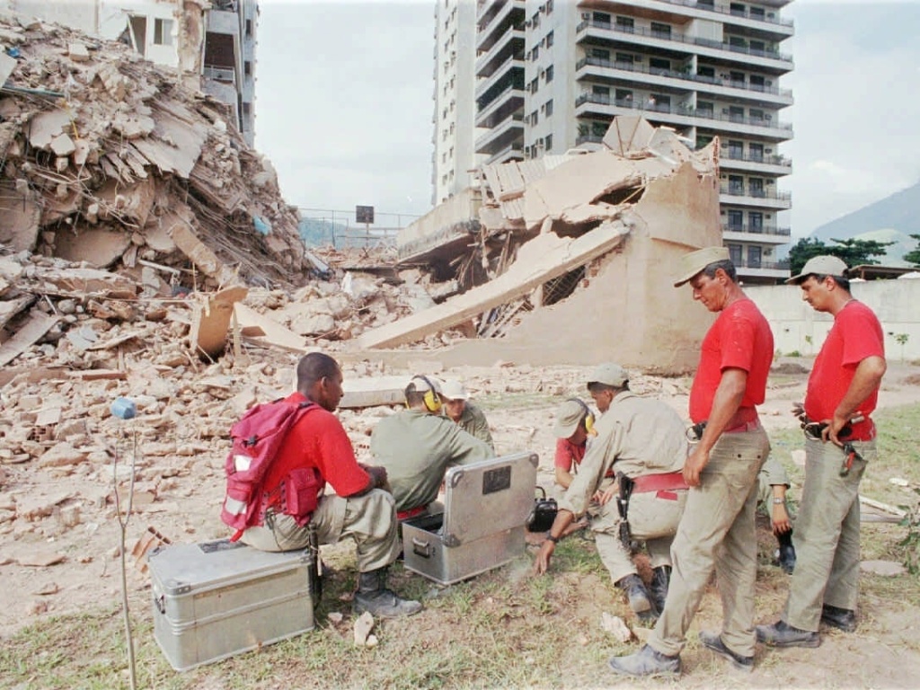 Fotos: Desabamento do edifício Palace 2, no Rio de Janeiro, completa 15 ...